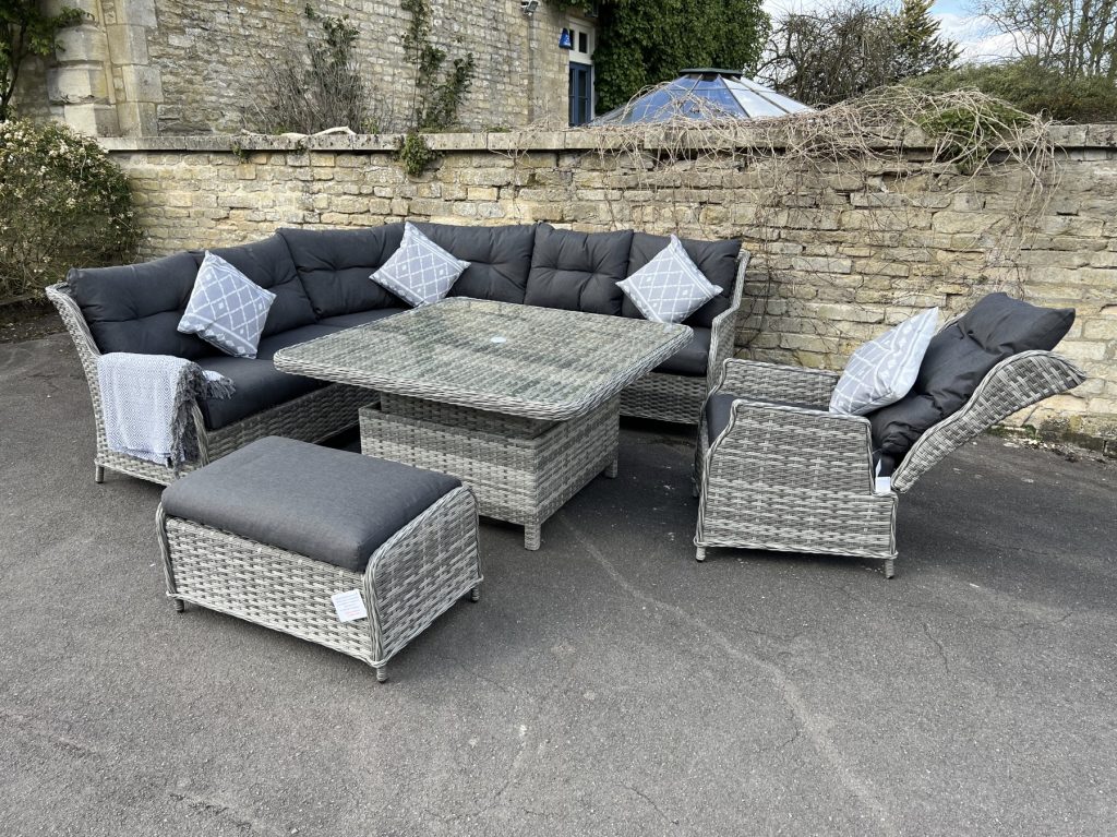 Top 5 Rattan Furniture Sets for Your Garden